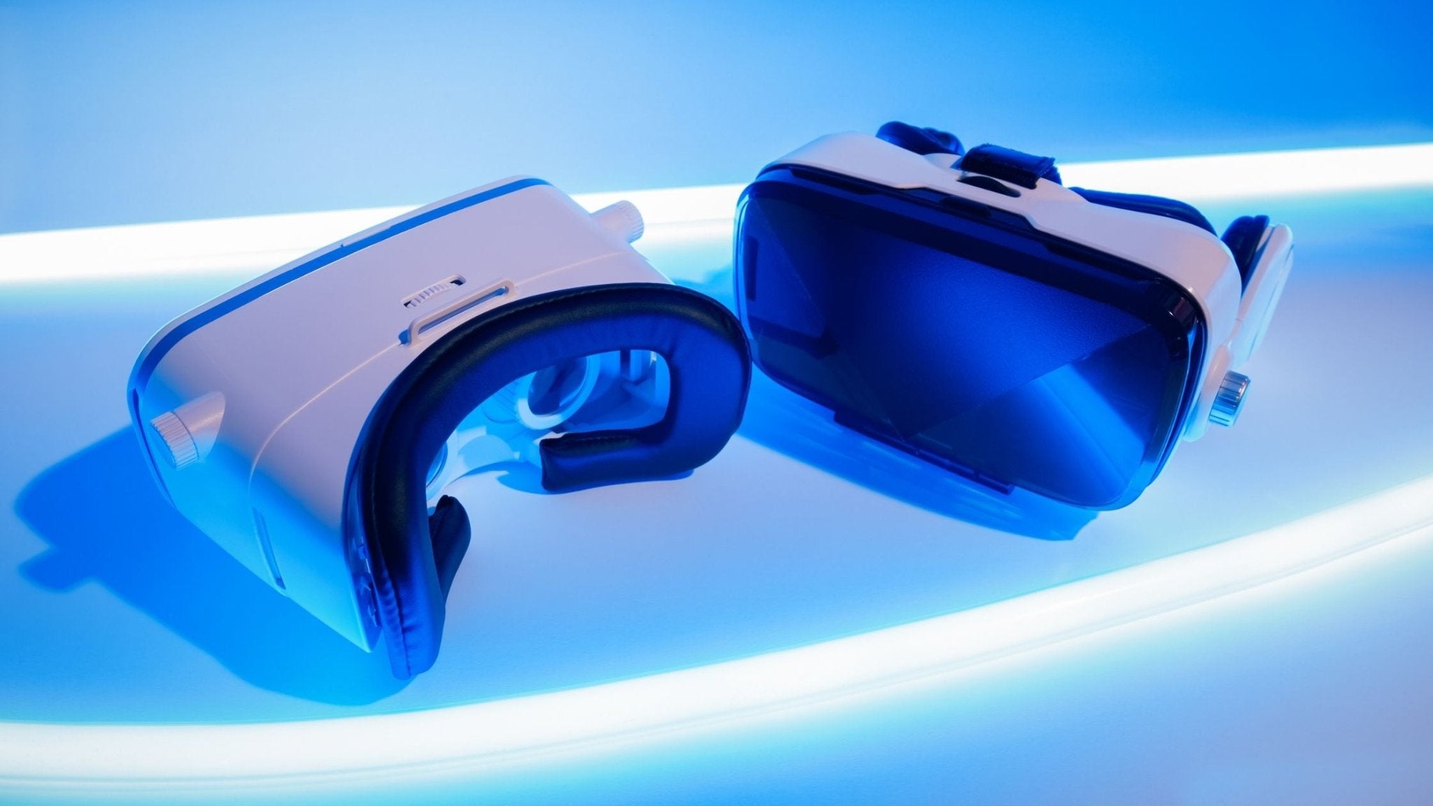 Unlock the Full Potential of VR: Expert Advice on Cleaning Your Headse ...